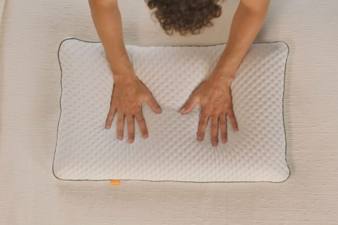 6 Best Pillows for Back Sleepers 2025 | BMUK